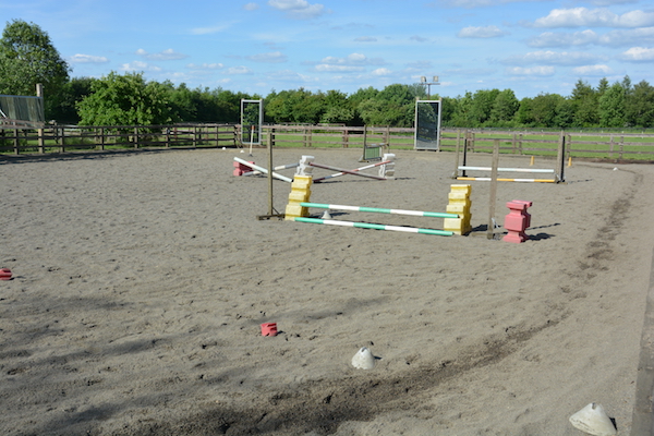 Moat Farm Riding School | FACILITIES