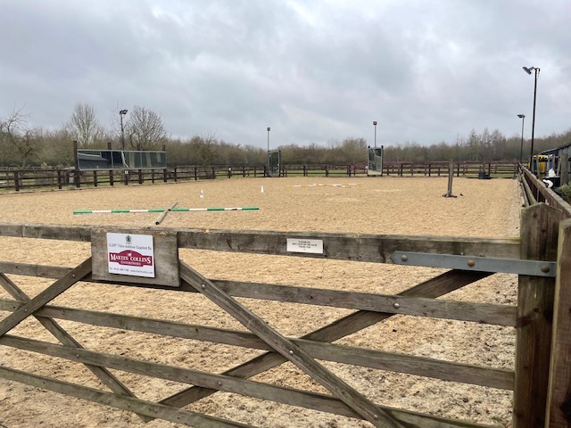 Moat Farm Riding School | FACILITIES